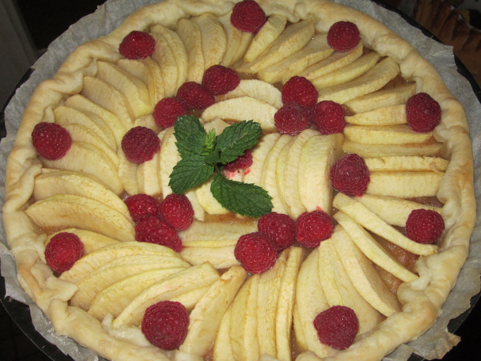 Tarte aux pommes et framboises Tarte aux pommes et framboises